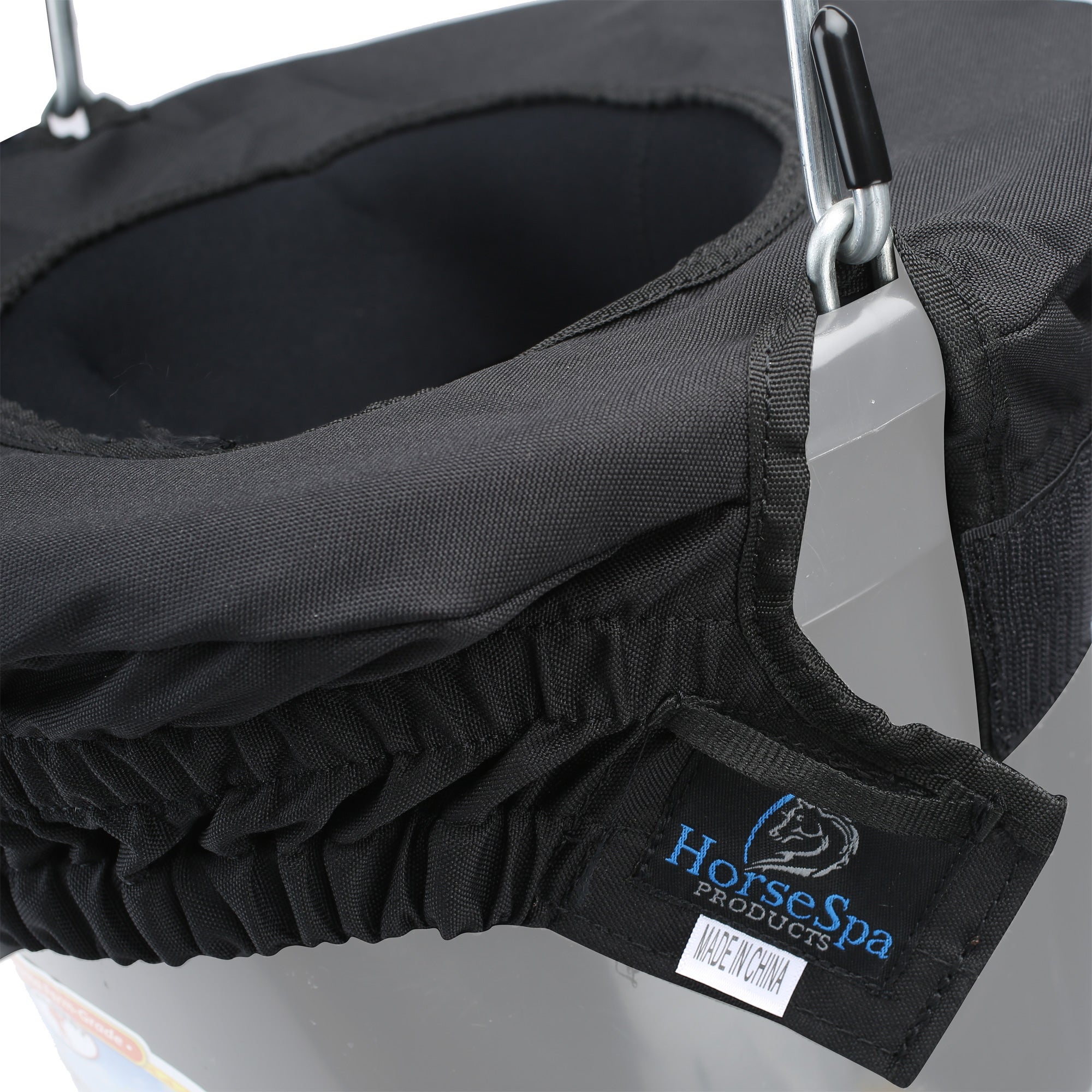 Water-n-Hole Slosh-Proof Bucket Tops - Riding Warehouse