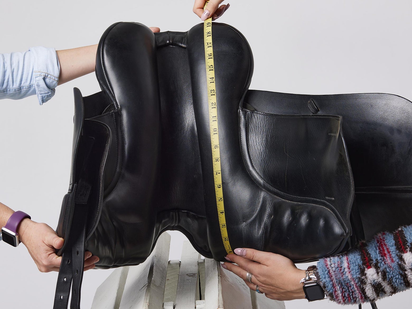 How to Measure English, Western, & Endurance Saddles | Riding Warehouse