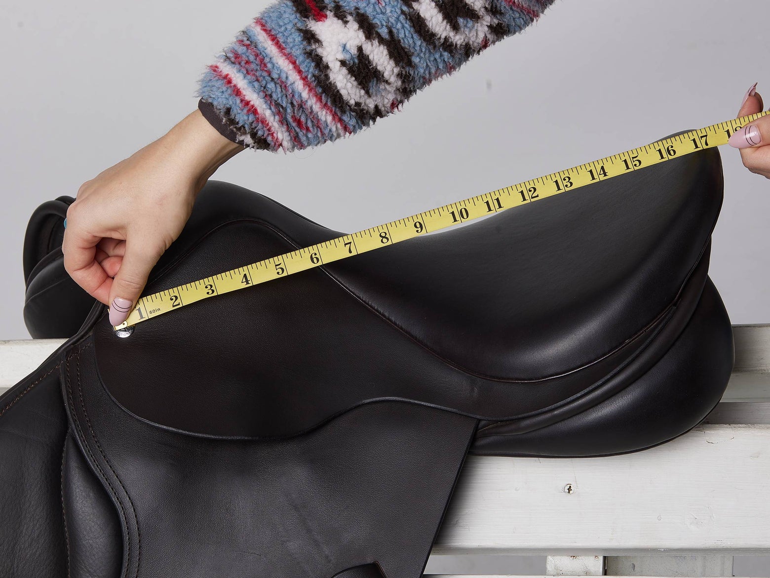 How to Measure English, Western, & Endurance Saddles | Riding Warehouse