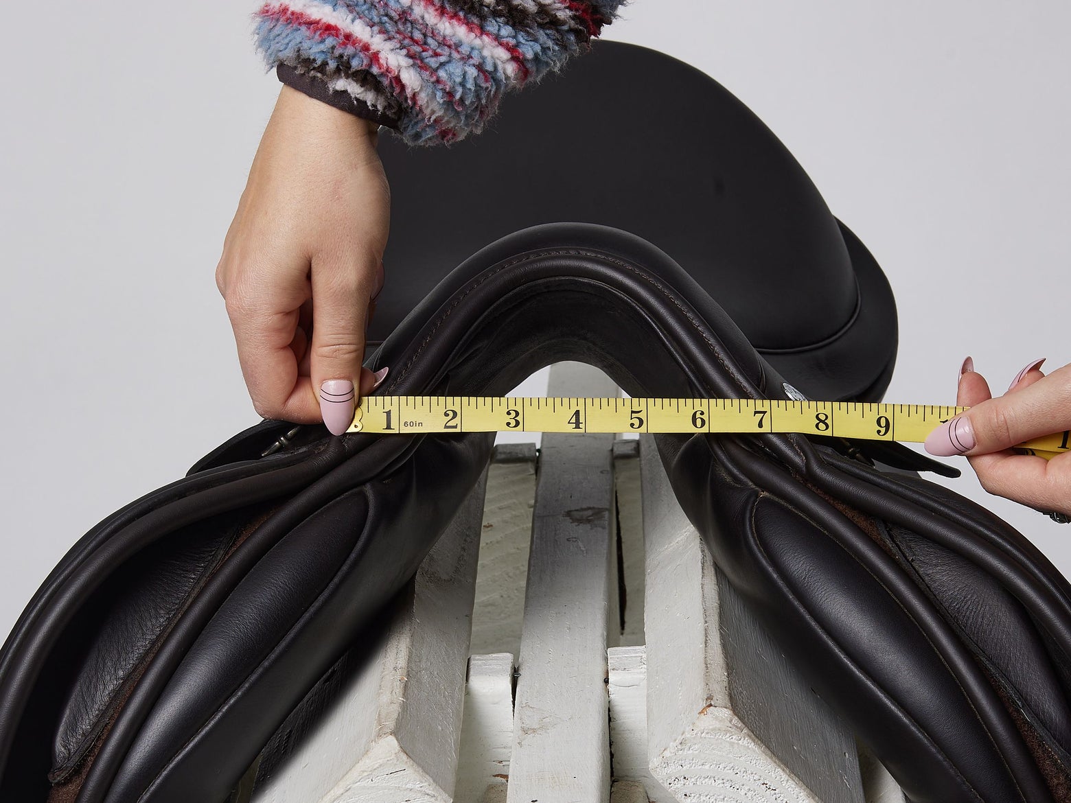 How to Measure English, Western, & Endurance Saddles | Riding Warehouse